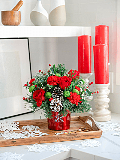 Christmas Gift Guide | Christmas Flower Arrangements | Teleflora