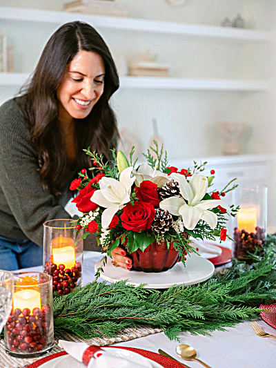 Christmas Gift Guide | Christmas Flower Arrangements | Teleflora