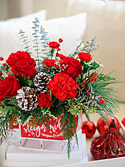 Christmas Gift Guide | Christmas Flower Arrangements | Teleflora
