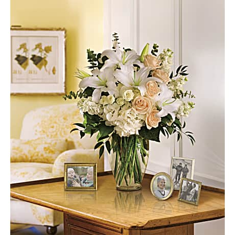 Dreams From the Heart Bouquet - Teleflora